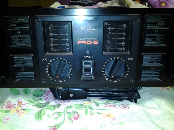 Усилитель мощности ACCUPHASE PRO-5