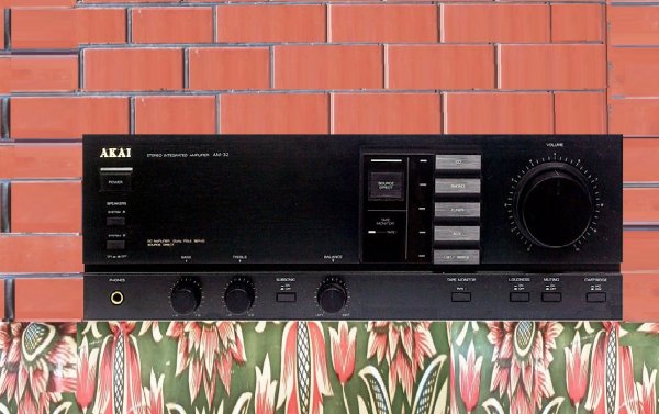 AKAI AM-32 Integrated Amplifier ☆Stereo ☆Japan NM